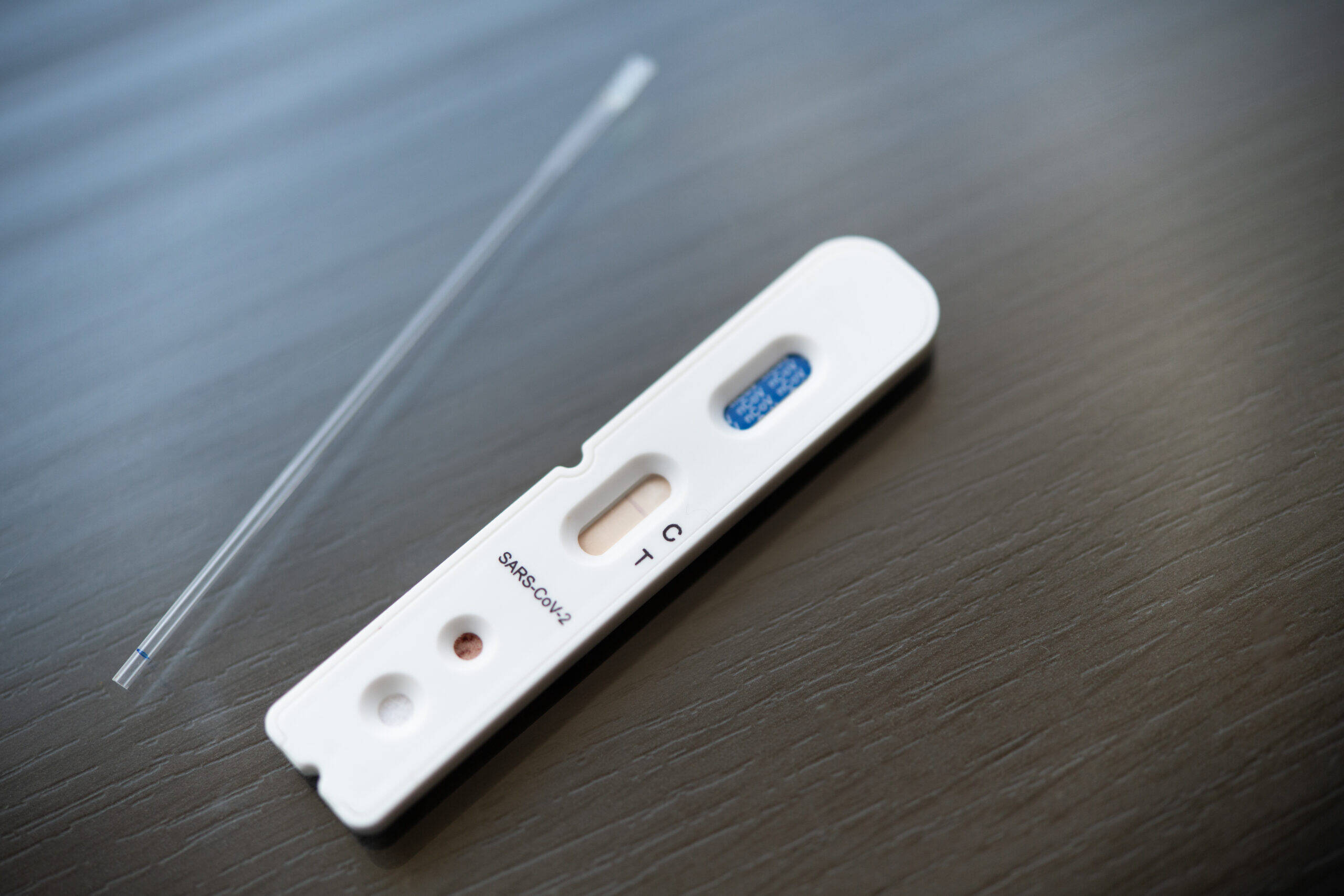 Les tests de dépistage rapide arrivent dans les écoles primaires de la ...