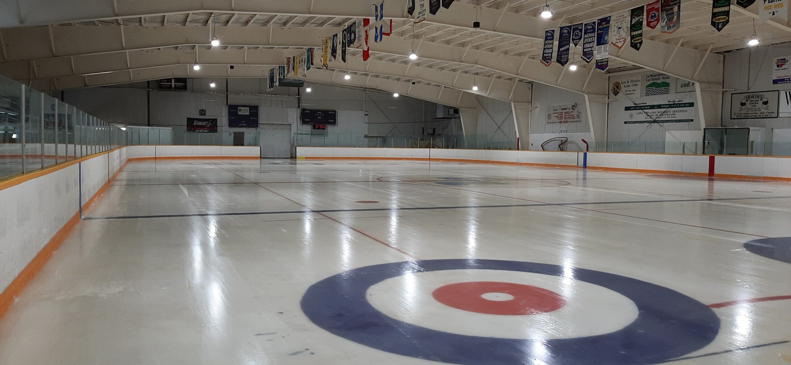 Plusieurs travaux de rénovation prévus à l’aréna de Low | CHGA