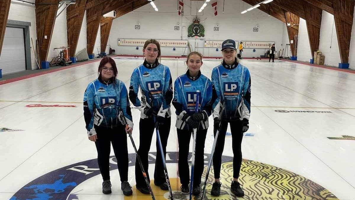 Le Club de Curling Vallée-de-la-Gatineau a débuté sa saison de tournois ...