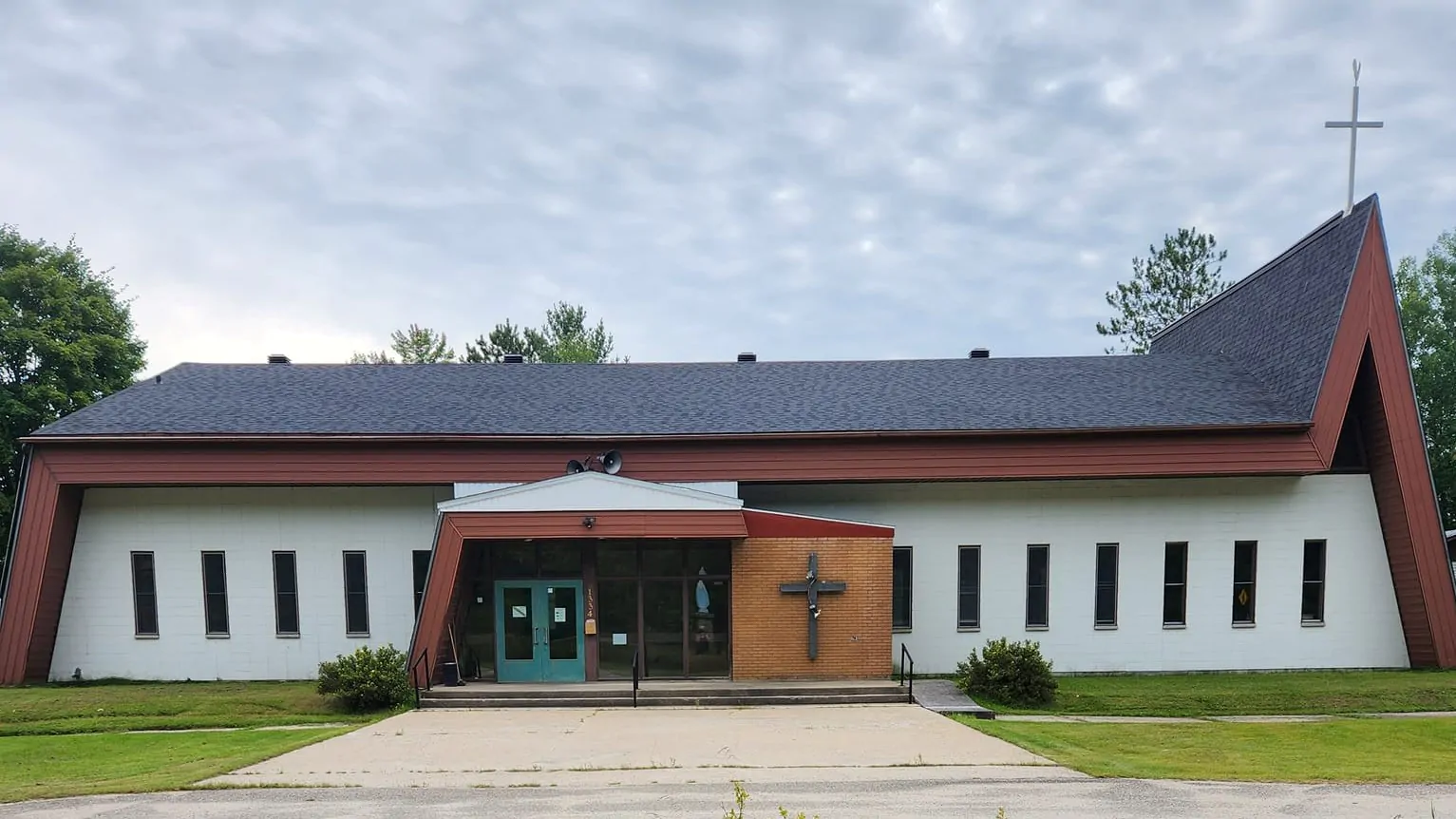 La réfection du toit de l’église Saint-Jean-Marie-Vianney de Grand ...